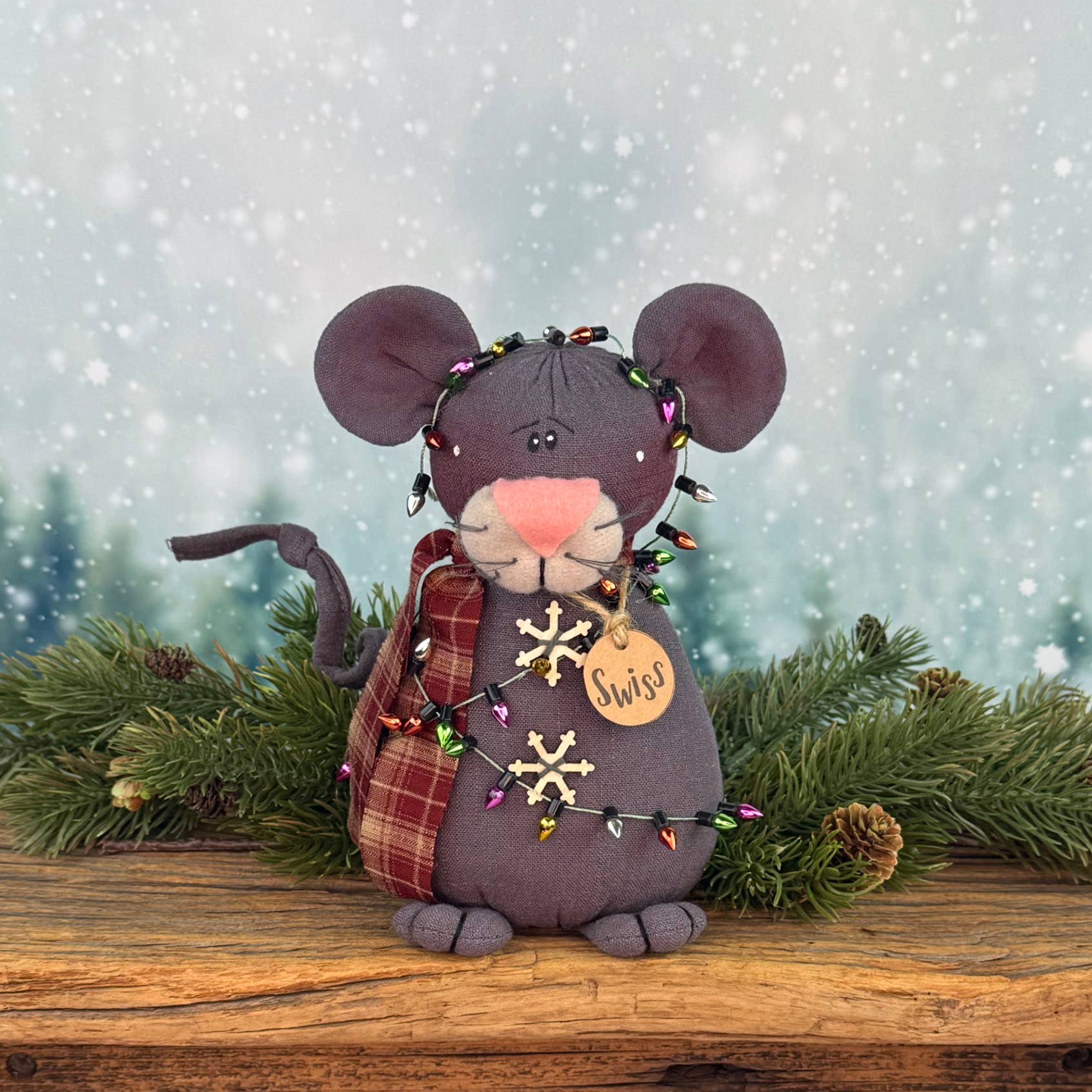 Swiss the Christmas Mouse – Farmhouse Finds Gifts & Home Decor
